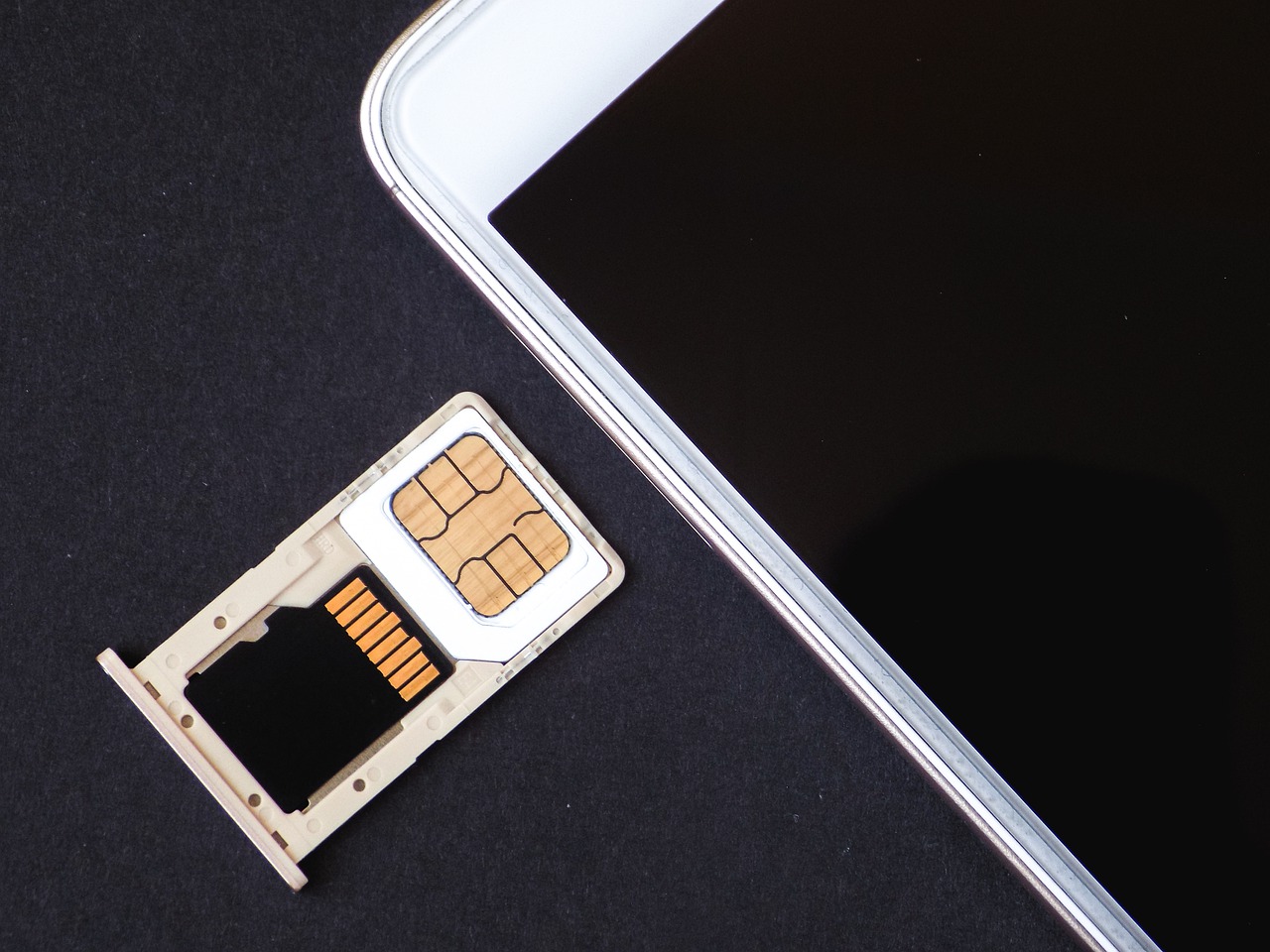 eSim: o SIM físico se aposenta e dá lugar ao virtual - TecnoGuia